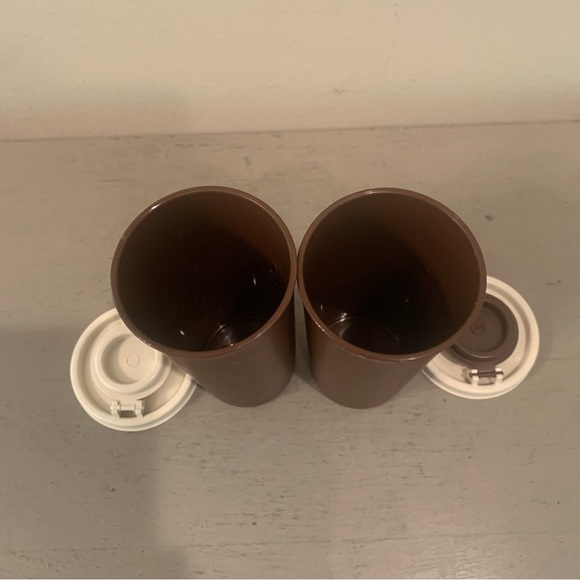 Tupperware | Dining | Vintage Brown Tupperware Salt And Pepper Shakers ...